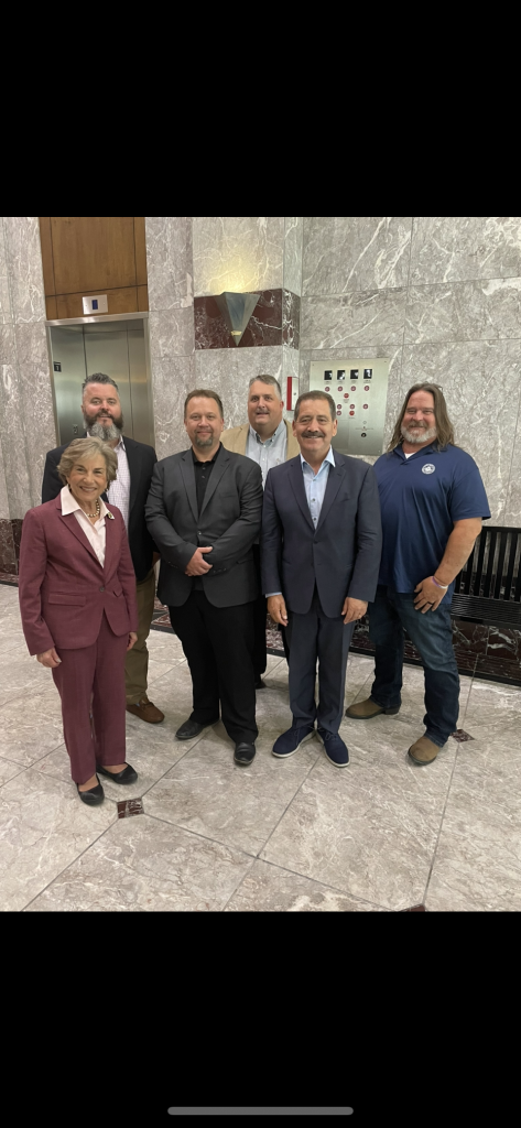 IAM District 19, Local Lodge 498 Members Meet with Reps. Schakowsky and ...