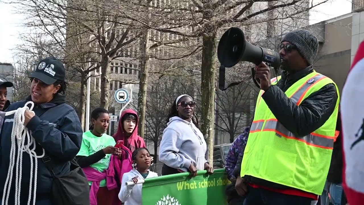 Delta Workers March in Atlanta for Workers’ Rights - IAM Union